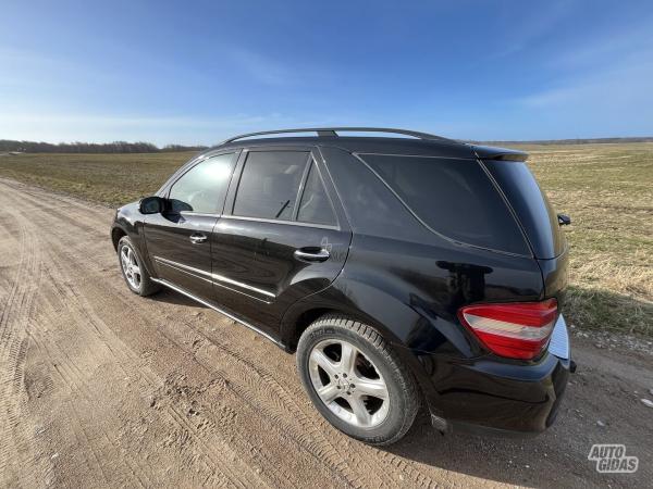 Mercedes-Benz ML 320 2006 Klaipėda, ar dzinēja tilpumu 3.00 L un nobraukumu 366 tūkst. km par 4500 €, foto 3 vietnē AUTOMOTO.COM.LV