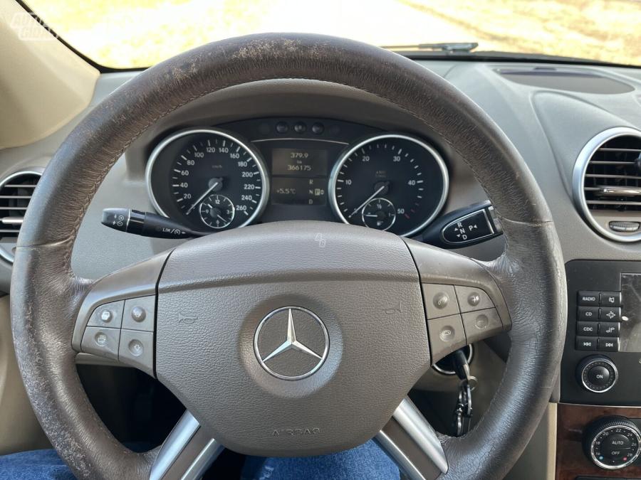 Mercedes-Benz ML 320 2006 Klaipėda, ar dzinēja tilpumu 3.00 L un nobraukumu 366 tūkst. km par 4500 €, foto 14 vietnē AUTOMOTO.COM.LV