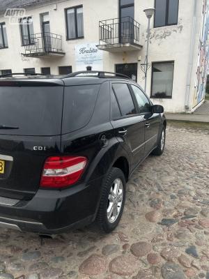 Mercedes-Benz ML 320 2006 in Moletai, with an engine capacity of 3.00 L and mileage of 188 thousand km for 6950 €, photo 4 on AUTOMOTO.COM.LV
