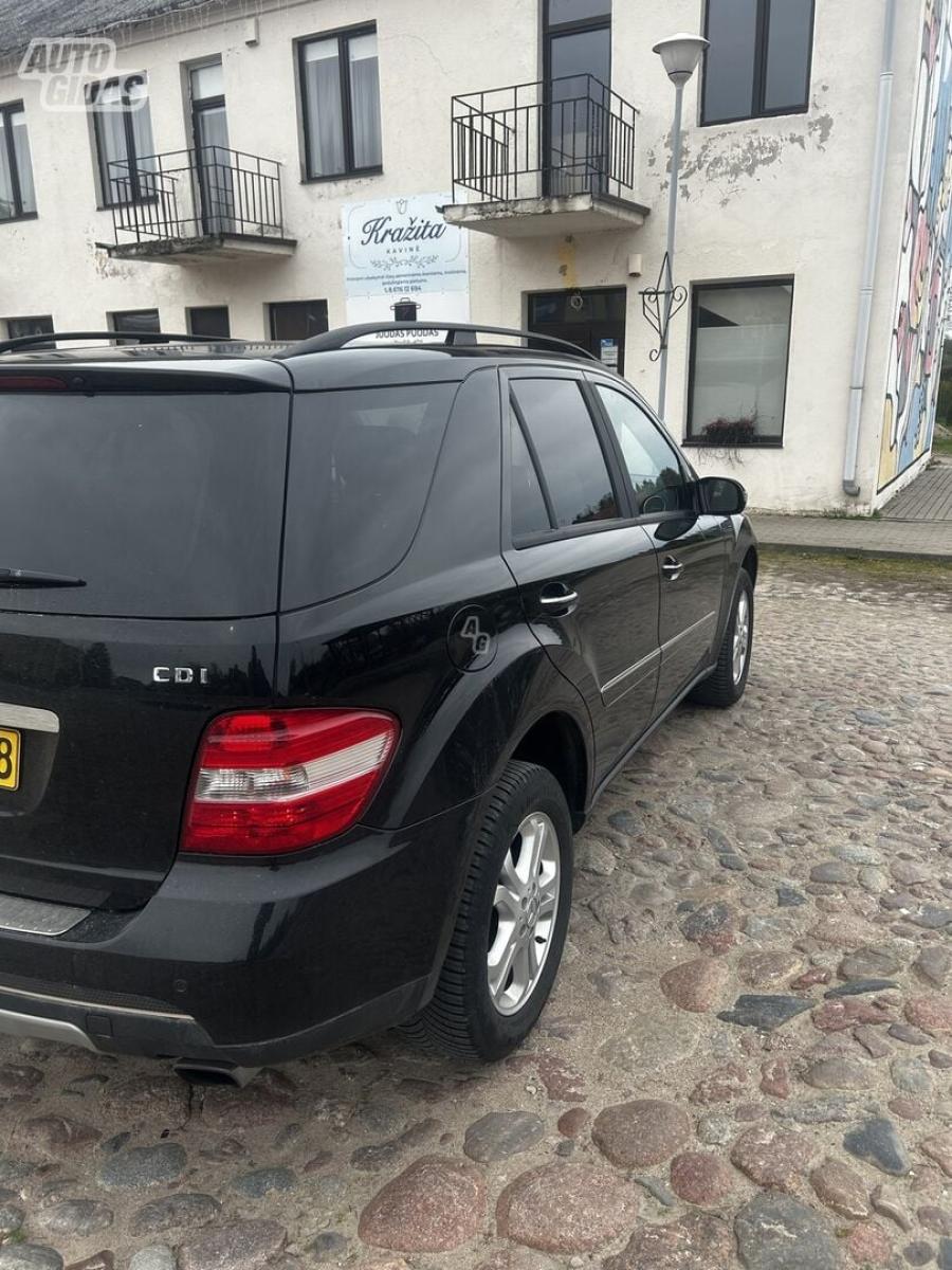 Mercedes-Benz ML 320 2006 in Moletai, with an engine capacity of 3.00 L and mileage of 188 thousand km for 6950 €, photo 4 on AUTOMOTO.COM.LV
