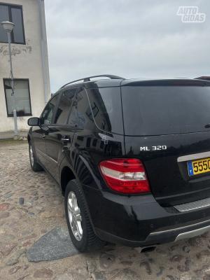 Mercedes-Benz ML 320 2006 in Moletai, with an engine capacity of 3.00 L and mileage of 188 thousand km for 6950 €, photo 7 on AUTOMOTO.COM.LV