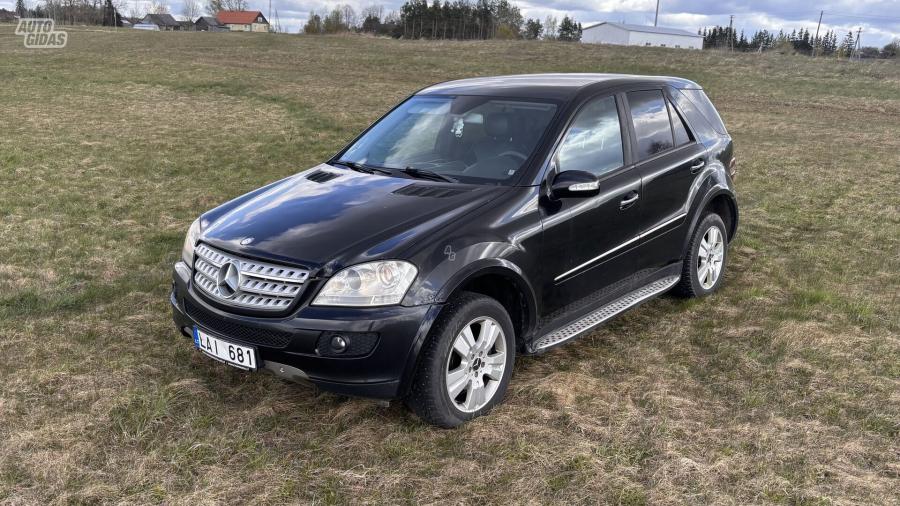 Mercedes-Benz ML 320 2006 in Moletai, with an engine capacity of 3.20 L and mileage of 485 thousand km for 3100 €, photo 4 on AUTOMOTO.COM.LV