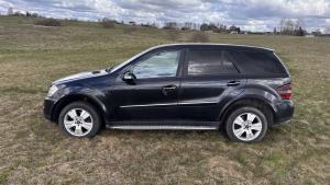 Mercedes-Benz ML 320 2006 in Moletai, with an engine capacity of 3.20 L and mileage of 485 thousand km for 3100 €, photo 6 on AUTOMOTO.COM.LV