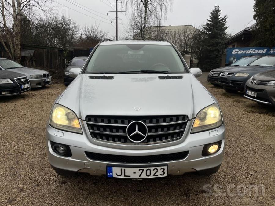 Mercedes-Benz ML 320 2006 Rīga, ar dzinēja tilpumu 3.00 L un nobraukumu 337 tūkst. km par 4490 €, foto 4 vietnē AUTOMOTO.COM.LV