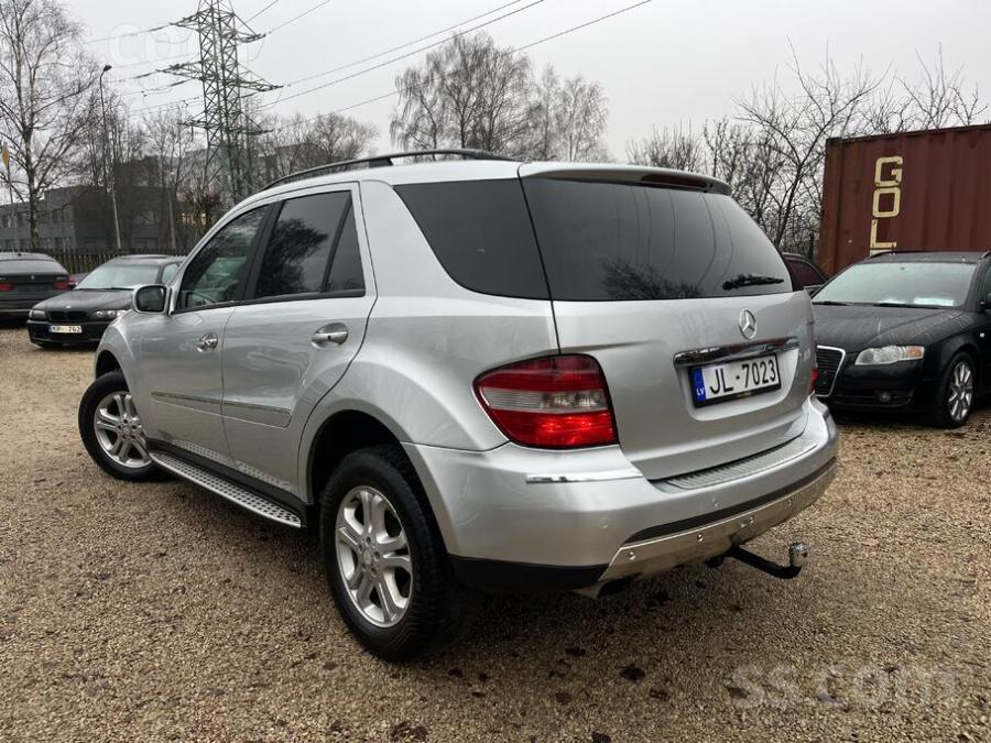 Mercedes-Benz ML 320 2006 Rīga, ar dzinēja tilpumu 3.00 L un nobraukumu 337 tūkst. km par 4490 €, foto 5 vietnē AUTOMOTO.COM.LV