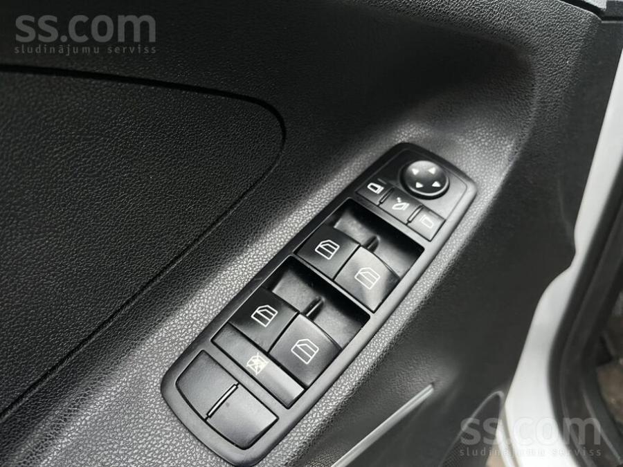 Mercedes-Benz ML 320 2006 Rīga, ar dzinēja tilpumu 3.00 L un nobraukumu 337 tūkst. km par 4490 €, foto 13 vietnē AUTOMOTO.COM.LV