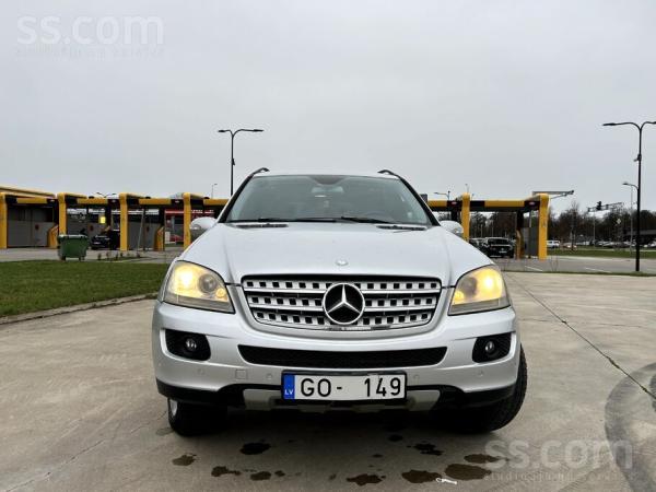 Mercedes-Benz ML 320 2006 in Liepaja, with an engine capacity of 3.00 L and mileage of 272 thousand km for 5300 €, photo 1 on AUTOMOTO.COM.LV