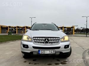 Мерседес МЛ 320 2006 в Лиепая, объемом двигателя 3.00 л и пробегом 272 тыс. км за 5300 €, фото  на AUTOMOTO.COM.LV