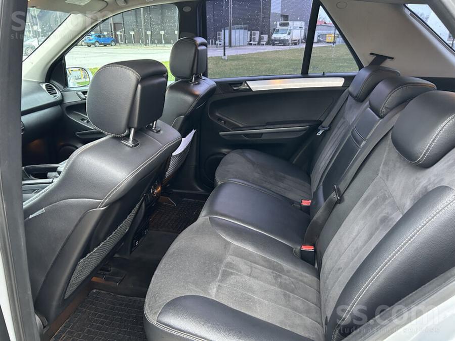 Mercedes-Benz ML 320 2006 Liepāja, ar dzinēja tilpumu 3.00 L un nobraukumu 272 tūkst. km par 5300 €, foto 6 vietnē AUTOMOTO.COM.LV