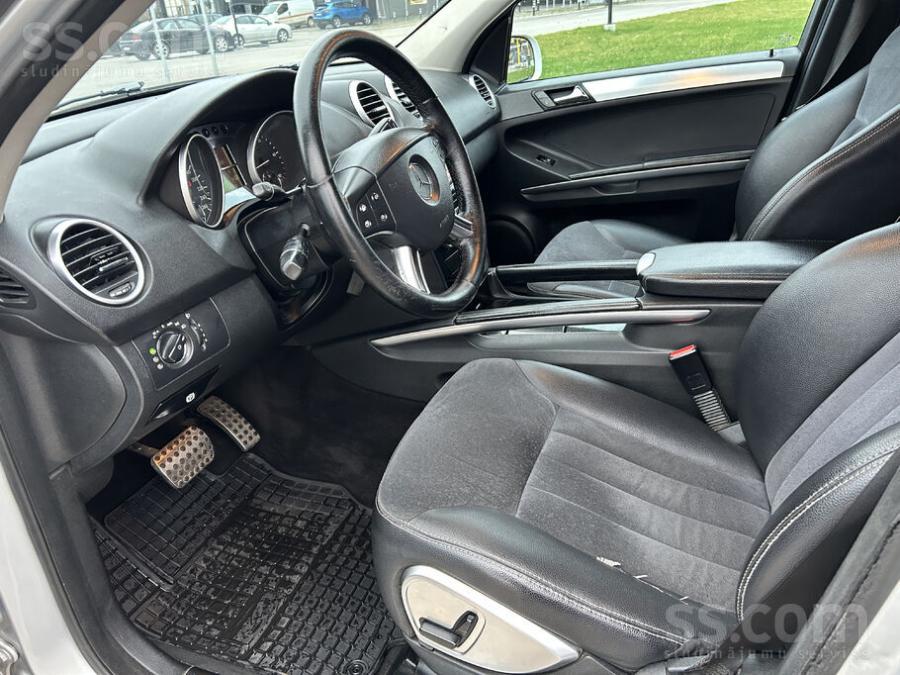 Mercedes-Benz ML 320 2006 Liepāja, ar dzinēja tilpumu 3.00 L un nobraukumu 272 tūkst. km par 5300 €, foto 7 vietnē AUTOMOTO.COM.LV