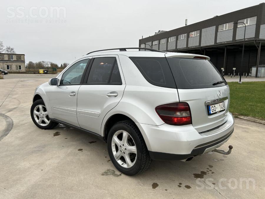 Mercedes-Benz ML 320 2006 Liepāja, ar dzinēja tilpumu 3.00 L un nobraukumu 272 tūkst. km par 5300 €, foto 10 vietnē AUTOMOTO.COM.LV