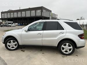 Mercedes-Benz ML 320 2006 Liepāja, ar dzinēja tilpumu 3.00 L un nobraukumu 272 tūkst. km par 5300 €, foto 11 vietnē AUTOMOTO.COM.LV