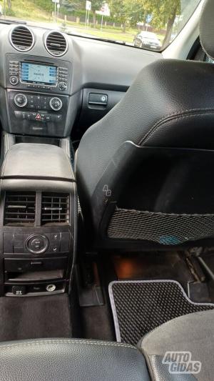 Mercedes-Benz ML 320 2006 in Trakai, with an engine capacity of 3.00 L and mileage of 427 thousand km for 5000 €, photo 13 on AUTOMOTO.COM.LV
