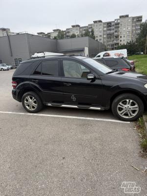 Mercedes-Benz ML 320 2006 Kauņa, ar dzinēja tilpumu 3.20 L un nobraukumu 320 tūkst. km par 3400 €, foto 7 vietnē AUTOMOTO.COM.LV