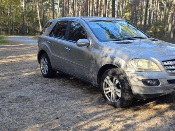 Mercedes-Benz ML 320 2006 Rīga, ar dzinēja tilpumu 3.00 L un nobraukumu 412 tūkst. km par 2750 €, foto 3 vietnē AUTOMOTO.COM.LV