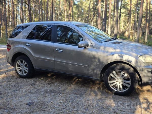 Mercedes-Benz ML 320 2006 Rīga, ar dzinēja tilpumu 3.00 L un nobraukumu 412 tūkst. km par 2750 €, foto 4 vietnē AUTOMOTO.COM.LV