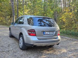 Mercedes-Benz ML 320 2006 Rīga, ar dzinēja tilpumu 3.00 L un nobraukumu 412 tūkst. km par 2750 €, foto 7 vietnē AUTOMOTO.COM.LV