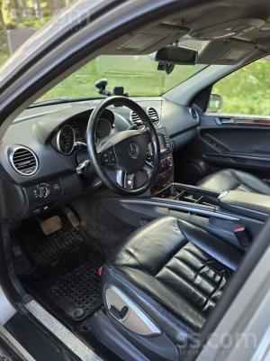 Mercedes-Benz ML 320 2006 Rīga, ar dzinēja tilpumu 3.00 L un nobraukumu 412 tūkst. km par 2750 €, foto 12 vietnē AUTOMOTO.COM.LV