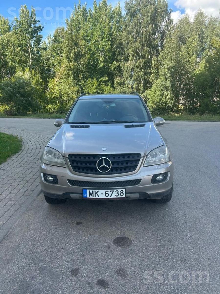 Mercedes-Benz ML 320 2006 Rīga, ar dzinēja tilpumu 3.00 L un nobraukumu 297 tūkst. km par 4000 €, foto 3 vietnē AUTOMOTO.COM.LV