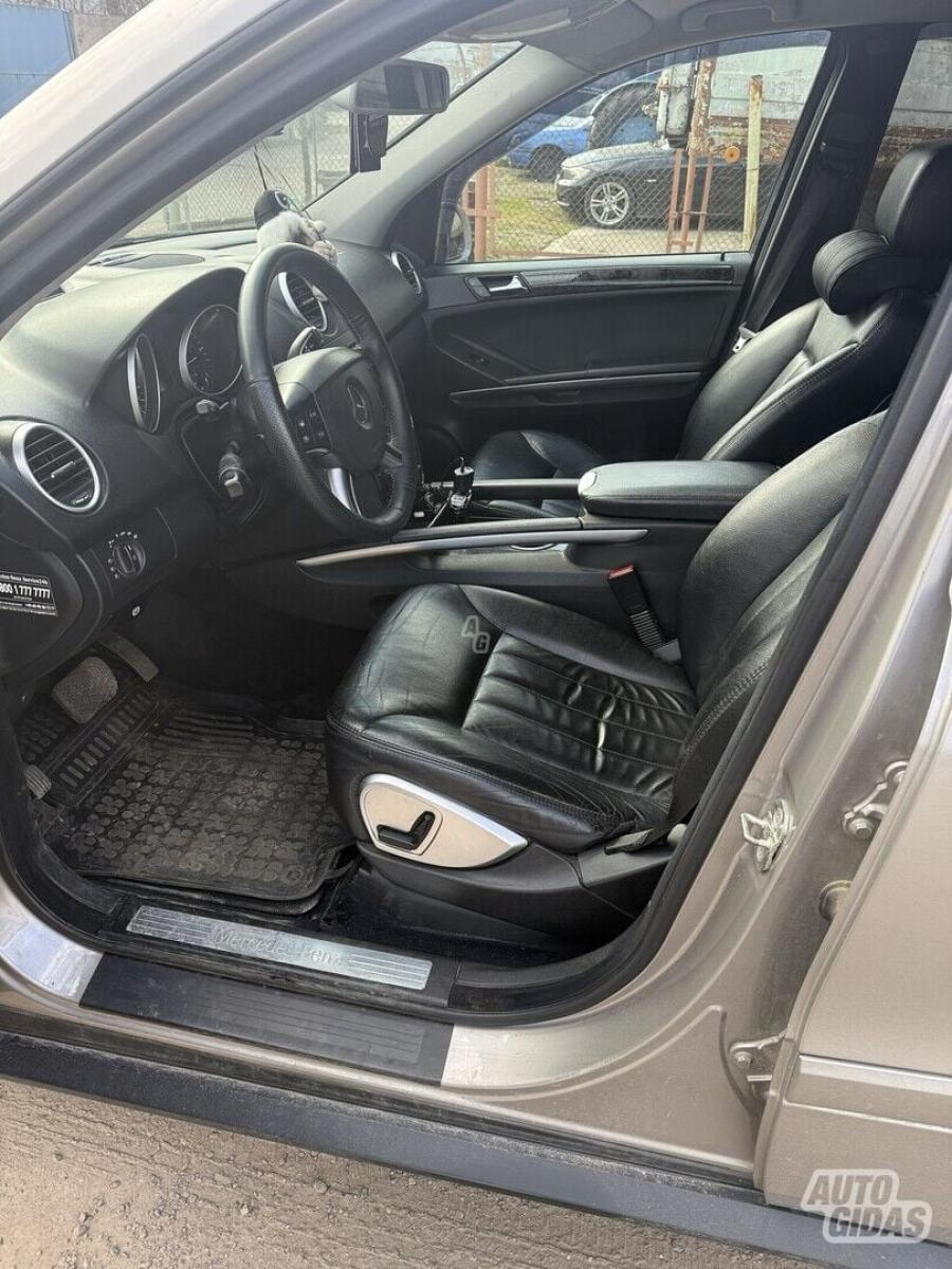 Mercedes-Benz ML 320 2007 Panevēža, ar dzinēja tilpumu 3.00 L un nobraukumu 335 tūkst. km par 7200 €, foto 10 vietnē AUTOMOTO.COM.LV