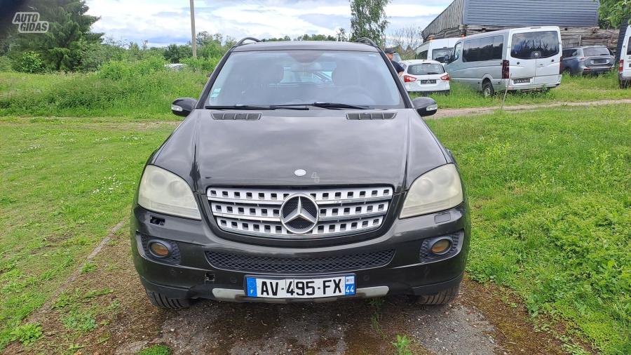 Mercedes-Benz ML 320 2007 in Vilnius, with an engine capacity of 3.00 L and mileage of 304 thousand km for 4250 €, photo 1 on AUTOMOTO.COM.LV