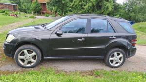 Mercedes-Benz ML 320 2007 in Vilnius, with an engine capacity of 3.00 L and mileage of 304 thousand km for 4250 €, photo 8 on AUTOMOTO.COM.LV