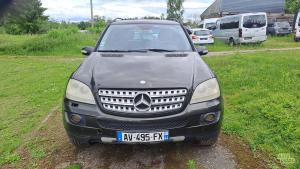 Mercedes-Benz ML 320 2007 in Vilnius, with an engine capacity of 3.00 L and mileage of 304 thousand km for 4250 €, photo 18 on AUTOMOTO.COM.LV
