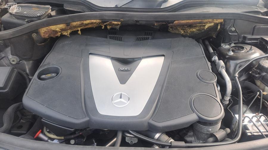 Mercedes-Benz ML 320 2007 in Vilnius, with an engine capacity of 3.20 L and mileage of 305 thousand km for 6050 €, photo 7 on AUTOMOTO.COM.LV