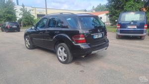 Mercedes-Benz ML 320 2007 in Vilnius, with an engine capacity of 3.20 L and mileage of 305 thousand km for 6050 €, photo 12 on AUTOMOTO.COM.LV