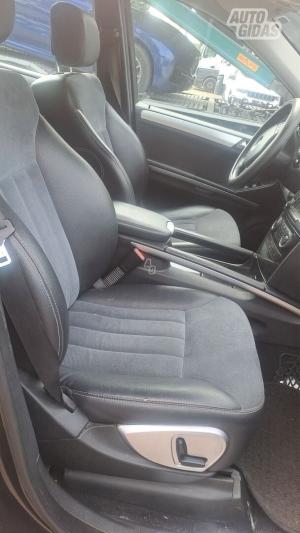 Mercedes-Benz ML 320 2007 in Vilnius, with an engine capacity of 3.20 L and mileage of 305 thousand km for 6050 €, photo 16 on AUTOMOTO.COM.LV