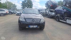 Mercedes-Benz ML 320 2007 in Vilnius, with an engine capacity of 3.20 L and mileage of 305 thousand km for 6050 €, photo 17 on AUTOMOTO.COM.LV