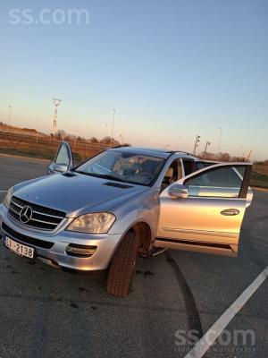 Mercedes-Benz ML 320 2008 Rīga, ar dzinēja tilpumu 3.00 L un nobraukumu 317 tūkst. km par 5350 €, foto 1 vietnē AUTOMOTO.COM.LV