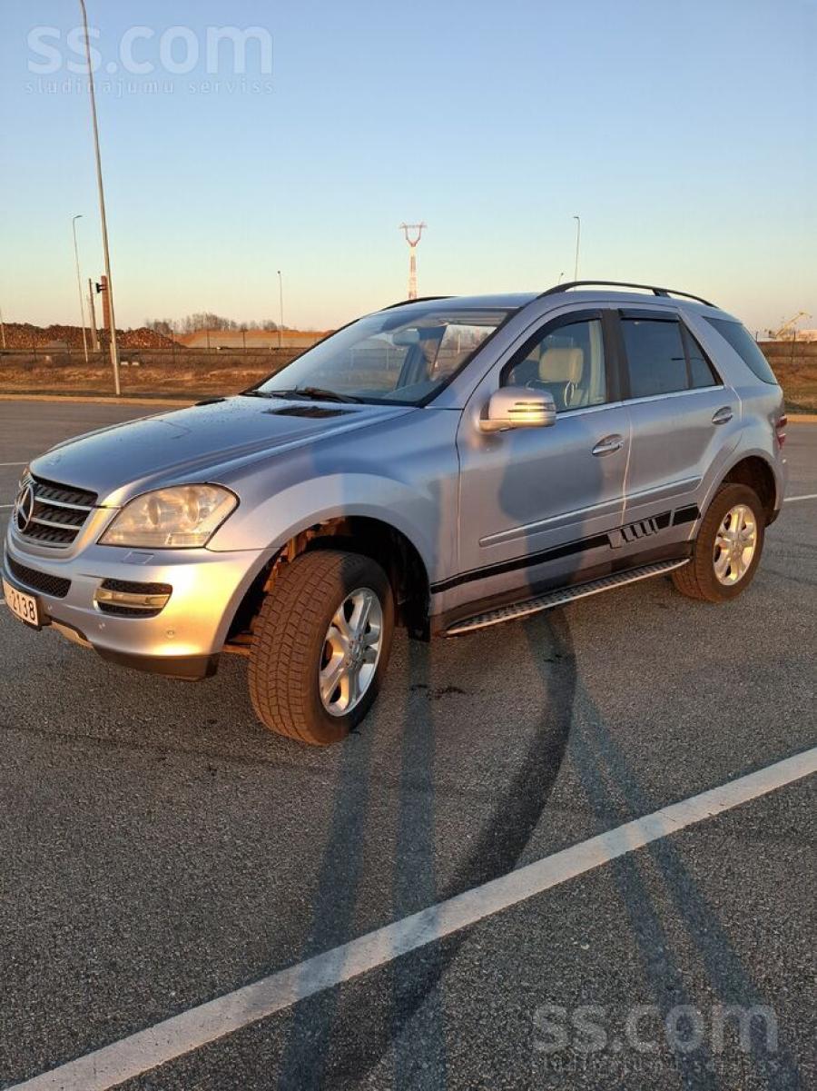 Mercedes-Benz ML 320 2008 Rīga, ar dzinēja tilpumu 3.00 L un nobraukumu 317 tūkst. km par 5350 €, foto 3 vietnē AUTOMOTO.COM.LV