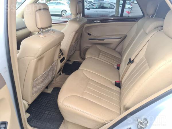 Mercedes-Benz ML 320 2008 in Riga, with an engine capacity of 3.00 L and mileage of 242 thousand km for 5500 €, photo 5 on AUTOMOTO.COM.LV