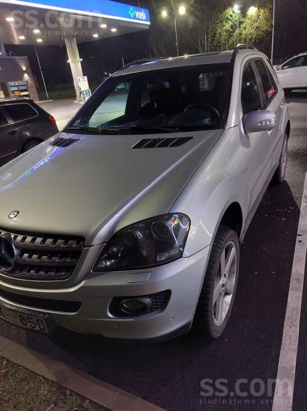 Mercedes-Benz ML 320 2008 Daugavpils, ar dzinēja tilpumu 3.00 L un nobraukumu 460 tūkst. km par 5400 €, foto 1 vietnē AUTOMOTO.COM.LV