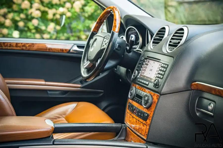 Mercedes-Benz ML 320 2008 Rīga, ar dzinēja tilpumu 3.00 L un nobraukumu 309 tūkst. km par 5990 €, foto 9 vietnē AUTOMOTO.COM.LV