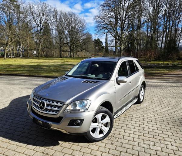 Mercedes-Benz ML 320 2009 in Tallinn, with an engine capacity of 3.00 L and mileage of 218 thousand km for 3900 €, photo 1 on AUTOMOTO.COM.LV