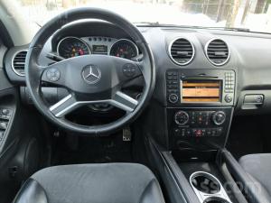 Mercedes-Benz ML 320 2009 in Jurmala, with an engine capacity of 3.00 L and mileage of 366 thousand km for 6000 €, photo 10 on AUTOMOTO.COM.LV