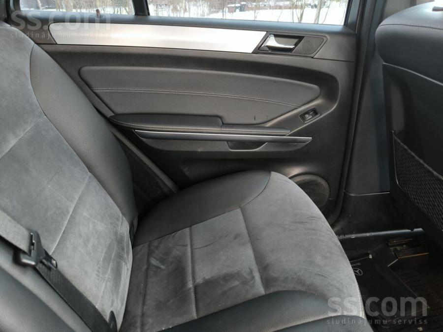 Mercedes-Benz ML 320 2009 in Jurmala, with an engine capacity of 3.00 L and mileage of 366 thousand km for 6000 €, photo 12 on AUTOMOTO.COM.LV