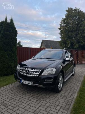 Mercedes-Benz ML 320 2009 Marijampole, ar dzinēja tilpumu 3.00 L un nobraukumu 374 tūkst. km par 7500 €, foto  vietnē AUTOMOTO.COM.LV