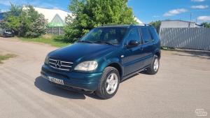 Zaļš Mercedes-Benz ML 320 1998 Kauņa, ar dzinēja tilpumu 3.20 L un nobraukumu 340 tūkst. km par 1050 €, foto  vietnē AUTOMOTO.COM.LV