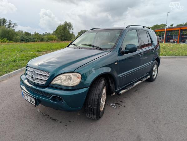 Zaļš Mercedes-Benz ML 320 1999 Klaipėda, ar dzinēja tilpumu 3.20 L un nobraukumu 328 tūkst. km par 800 €, foto 5 vietnē AUTOMOTO.COM.LV