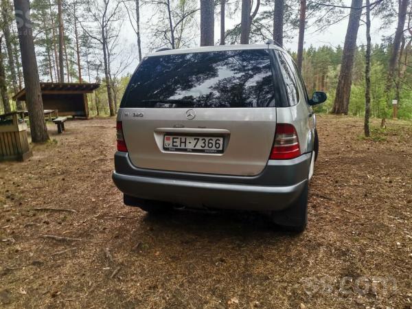 Grey Mercedes-Benz ML 320 1999 in Riga, with an engine capacity of 3.20 L and mileage of 268 thousand km for 2300 €, photo 2 on AUTOMOTO.COM.LV
