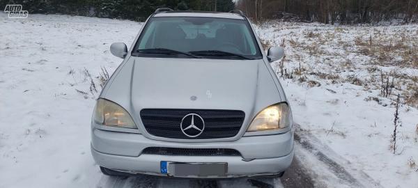 Grey Mercedes-Benz ML 320 2001 in Vilnius, with an engine capacity of 3.20 L and mileage of 195 thousand km for 2100 €, photo 7 on AUTOMOTO.COM.LV
