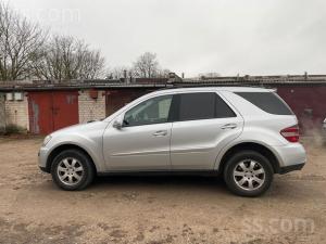 Grey Mercedes-Benz ML 320 2005 in Liepaja, with an engine capacity of 3.00 L and mileage of 234 thousand km for 7600 €, photo  on AUTOMOTO.COM.LV