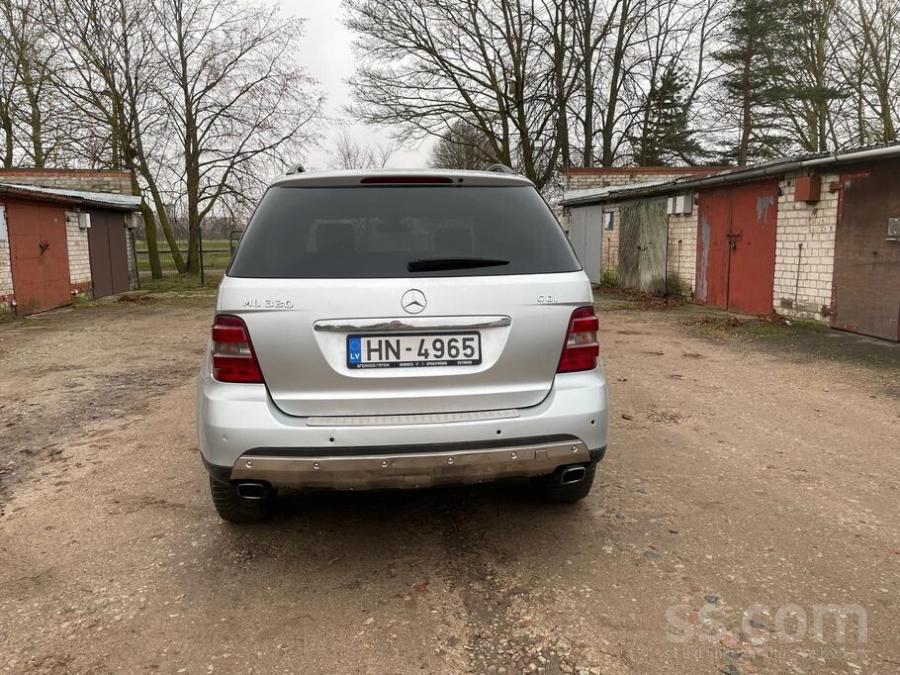 Grey Mercedes-Benz ML 320 2005 in Liepaja, with an engine capacity of 3.00 L and mileage of 234 thousand km for 7600 €, photo 5 on AUTOMOTO.COM.LV
