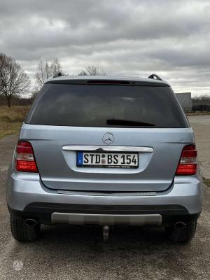 Grey Mercedes-Benz ML 320 2006 in Marijampole, with an engine capacity of 2.99 L and mileage of 300 thousand km for 5500 €, photo 6 on AUTOMOTO.COM.LV