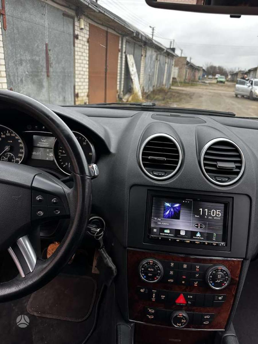 Grey Mercedes-Benz ML 320 2006 in Marijampole, with an engine capacity of 2.99 L and mileage of 300 thousand km for 5500 €, photo 17 on AUTOMOTO.COM.LV