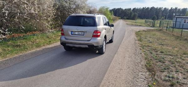 Grey Mercedes-Benz ML 320 2006 in Talsi, with an engine capacity of 3.00 L and mileage of 344 thousand km for 5650 €, photo 2 on AUTOMOTO.COM.LV