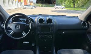 Pelēks Mercedes-Benz ML 320 2006 Rēzekne, ar dzinēja tilpumu 3.00 L un nobraukumu 311 tūkst. km par 4990 €, foto 8 vietnē AUTOMOTO.COM.LV